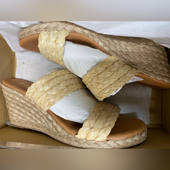 Andre Assous | Shoes | Andre Assous Nolita Espadrille Wedge | Poshmark